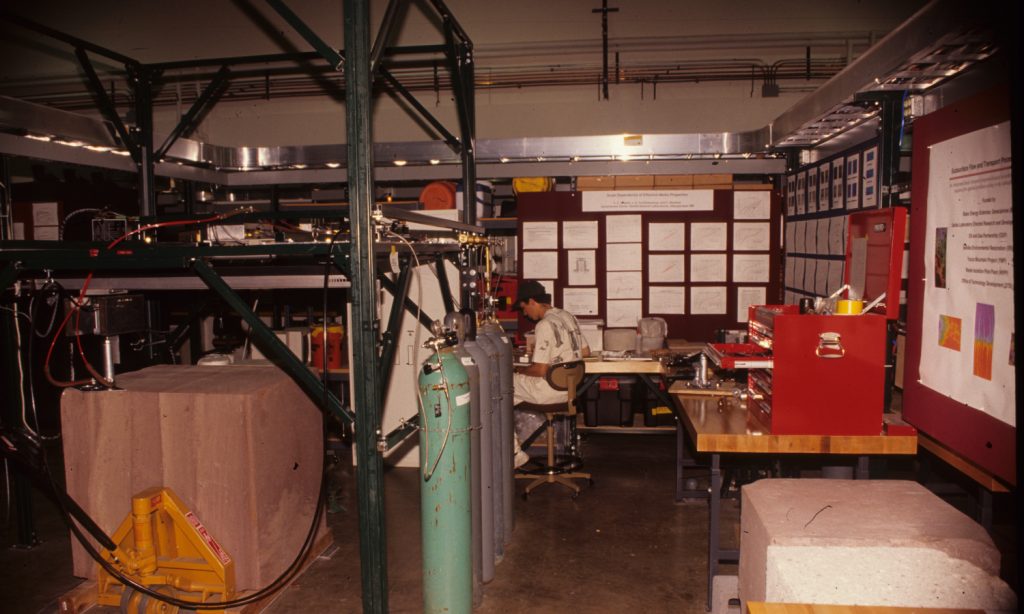 Gas Permeameter – Fluid Flow Visualization