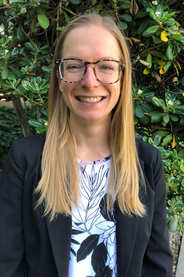 Hruby and Truman Fellows take time out to chat – LabNews