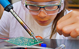 Hands-on, Minds-on – LabNews