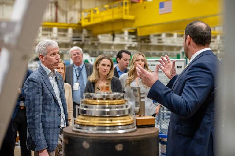 DOE secretary visits Sandia – LabNews