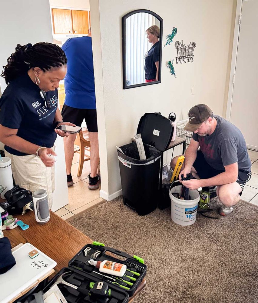 Sandians build beds, decorate apartment for Saranam family – LabNews